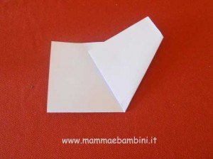Come realizzare una ragnatela di carta - Mamma e Bambini