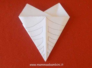 Come realizzare una ragnatela di carta - Mamma e Bambini