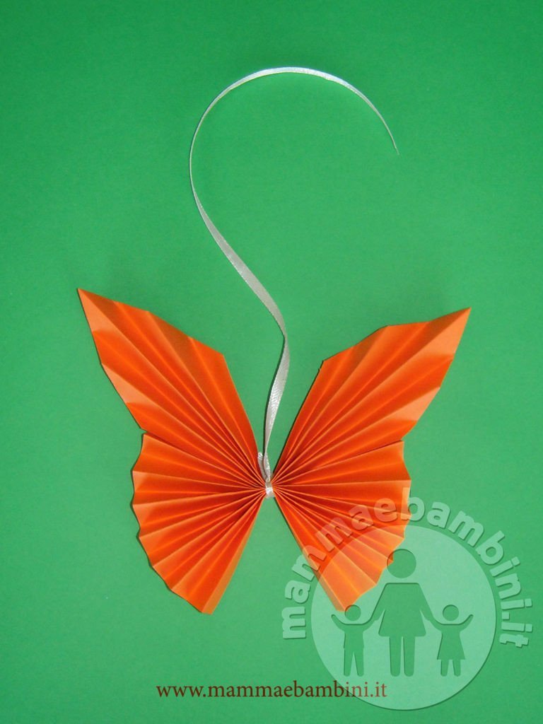 Tutorial farfalle di carta a fisarmonica - Mamma e Bambini