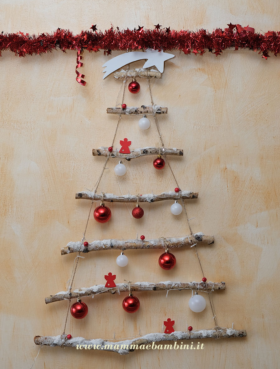 Albero natalizio con rami - Mamma e Bambini
