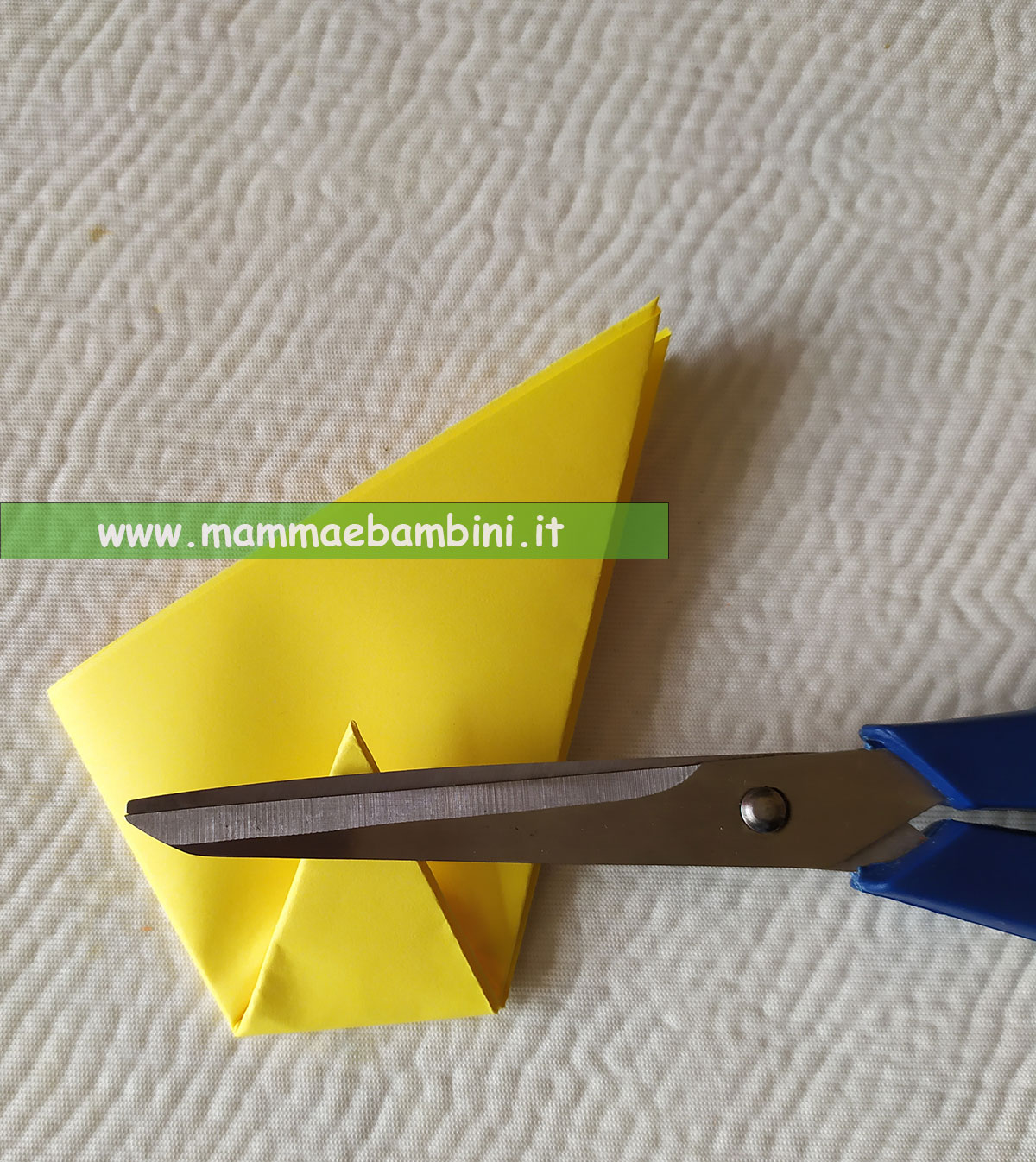 Tutorial cestini di carta a forma di fiore - Mamma e Bambini